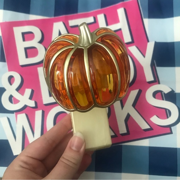 Bath & Body Works | Accents | Used Bath And Body Works Light Up Pumpkin ...
